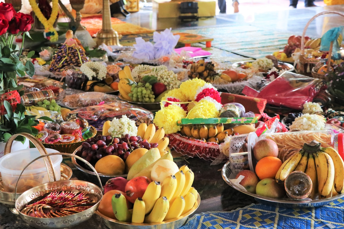 Seemantham / Valaikappu: Guide for Guests | Rama Prabha